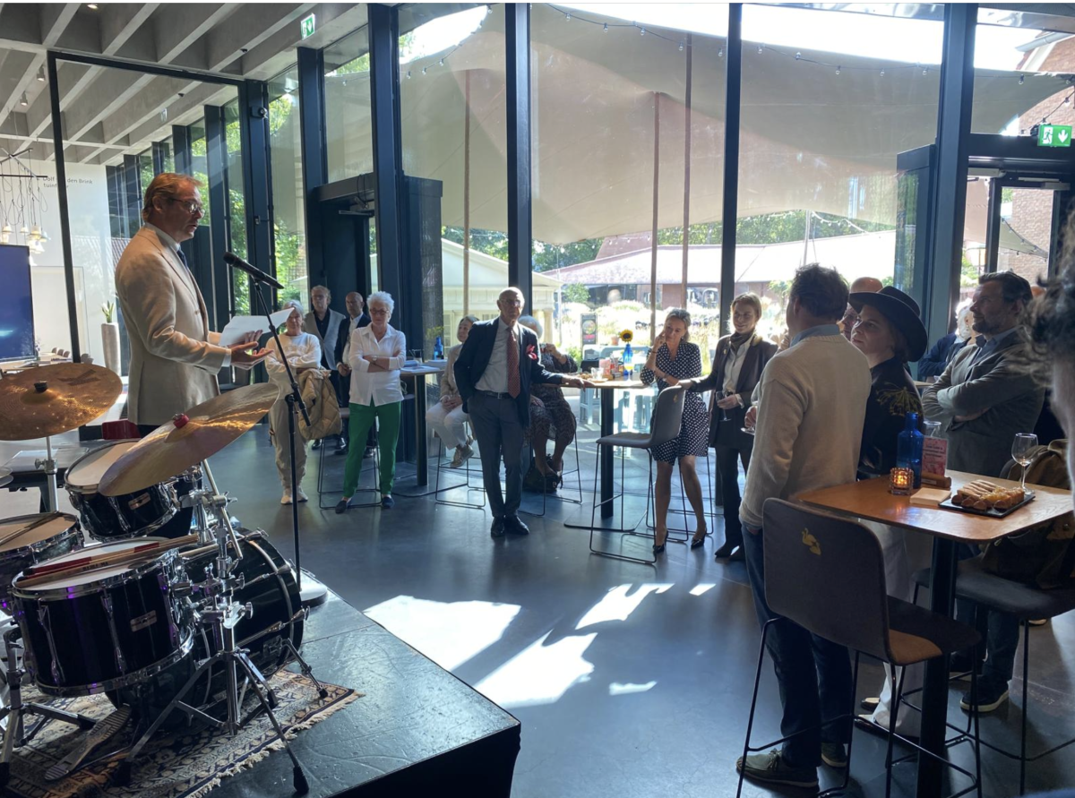 Projectontwikkelaar Mark Voerman viert start Nispen project – Bol-An!